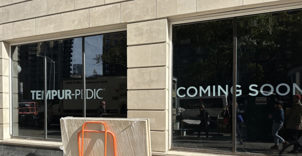 Openings & Closings: Tempur-Pedic; Mattress Firm; Cafe Aroma; Blank ...