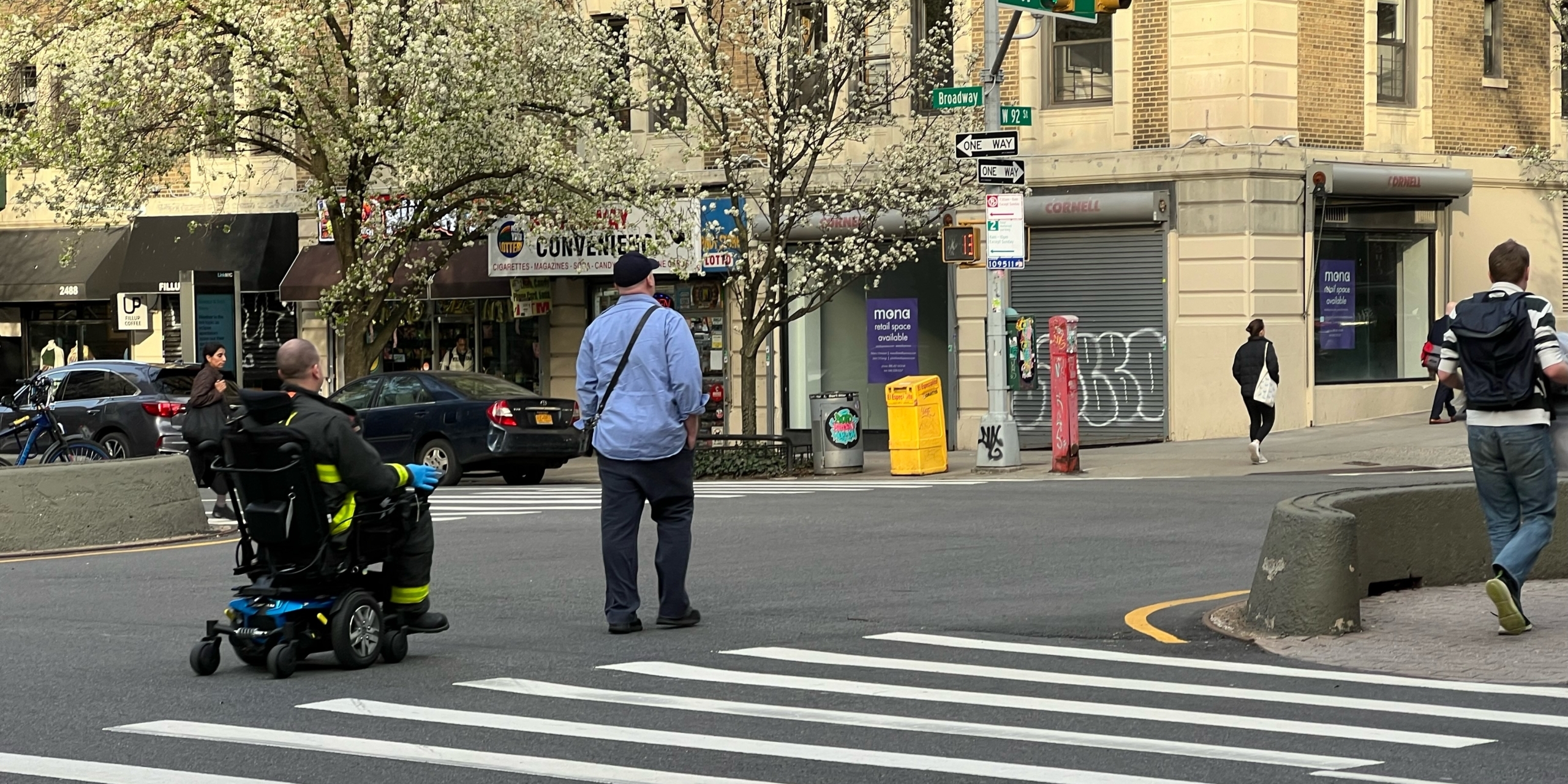 Firefighter Goes Extra Mile to Help After Man in Wheelchair Hit By Car ...