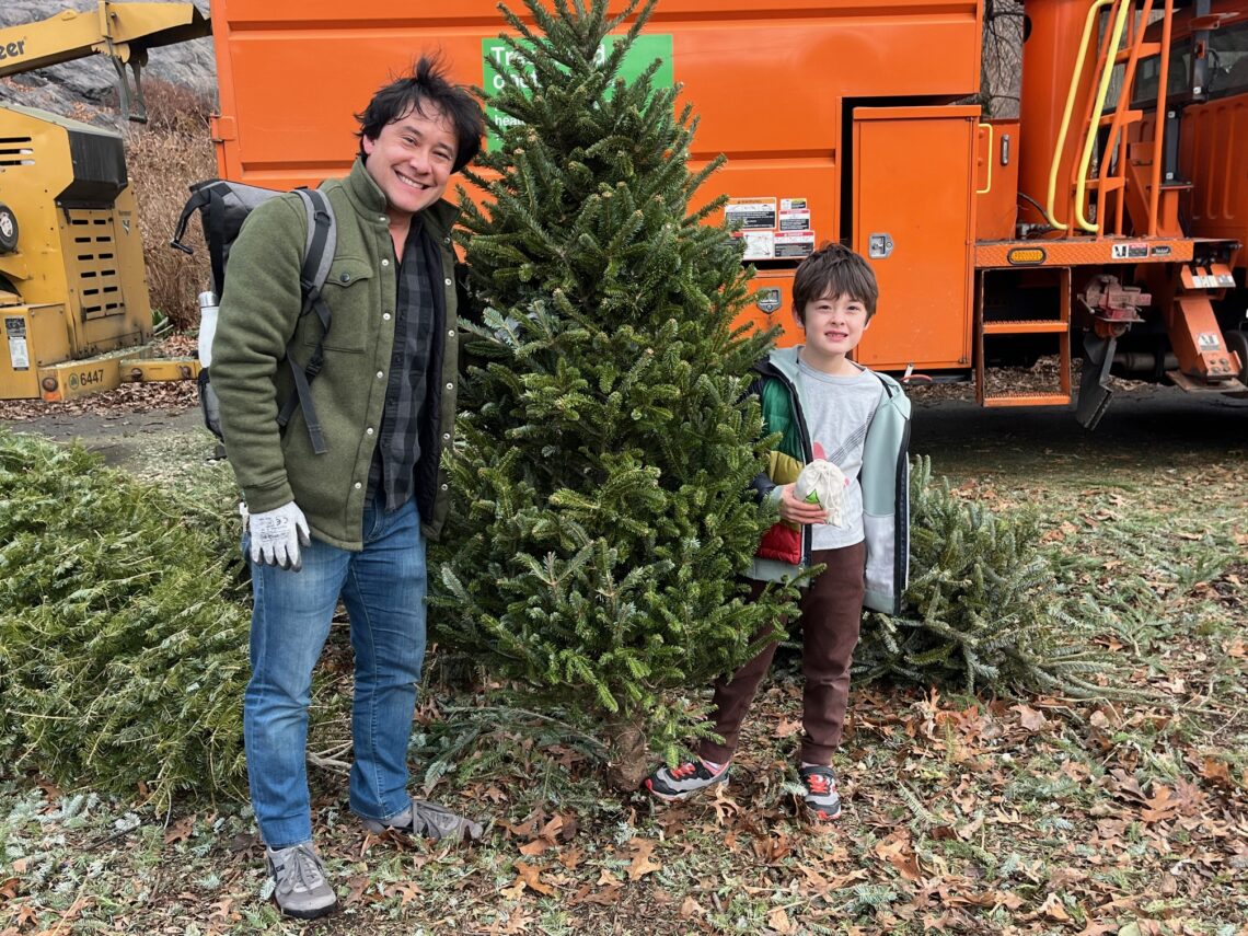 Mulchfest 2025 Chipped Over 1,200 Christmas Trees in Riverside Park