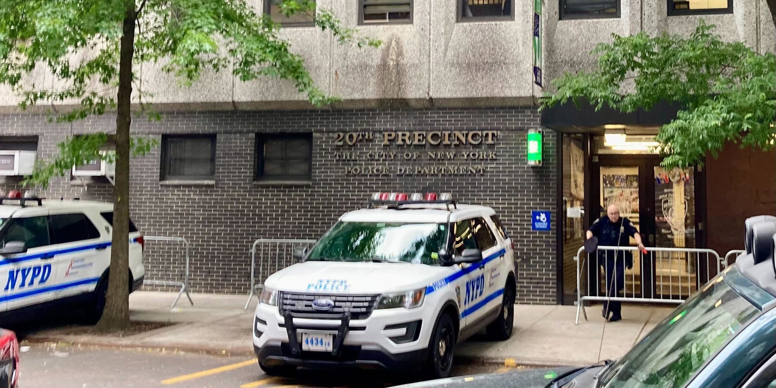 UPDATE: Easy Come, Easy Go: UWS 20th Precinct Sees New Police Officers ...