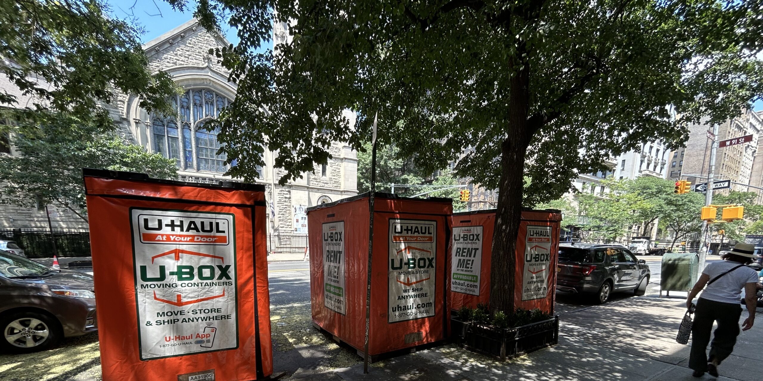 UPDATE: Trio of 'Unseemly' and Puzzling U-Haul Boxes Appear on Upper ...